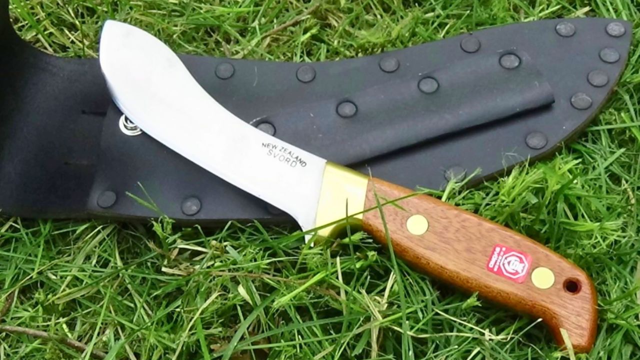 The Best Knife Designs for Skinning Game Fast - The Avid Outdoorsman