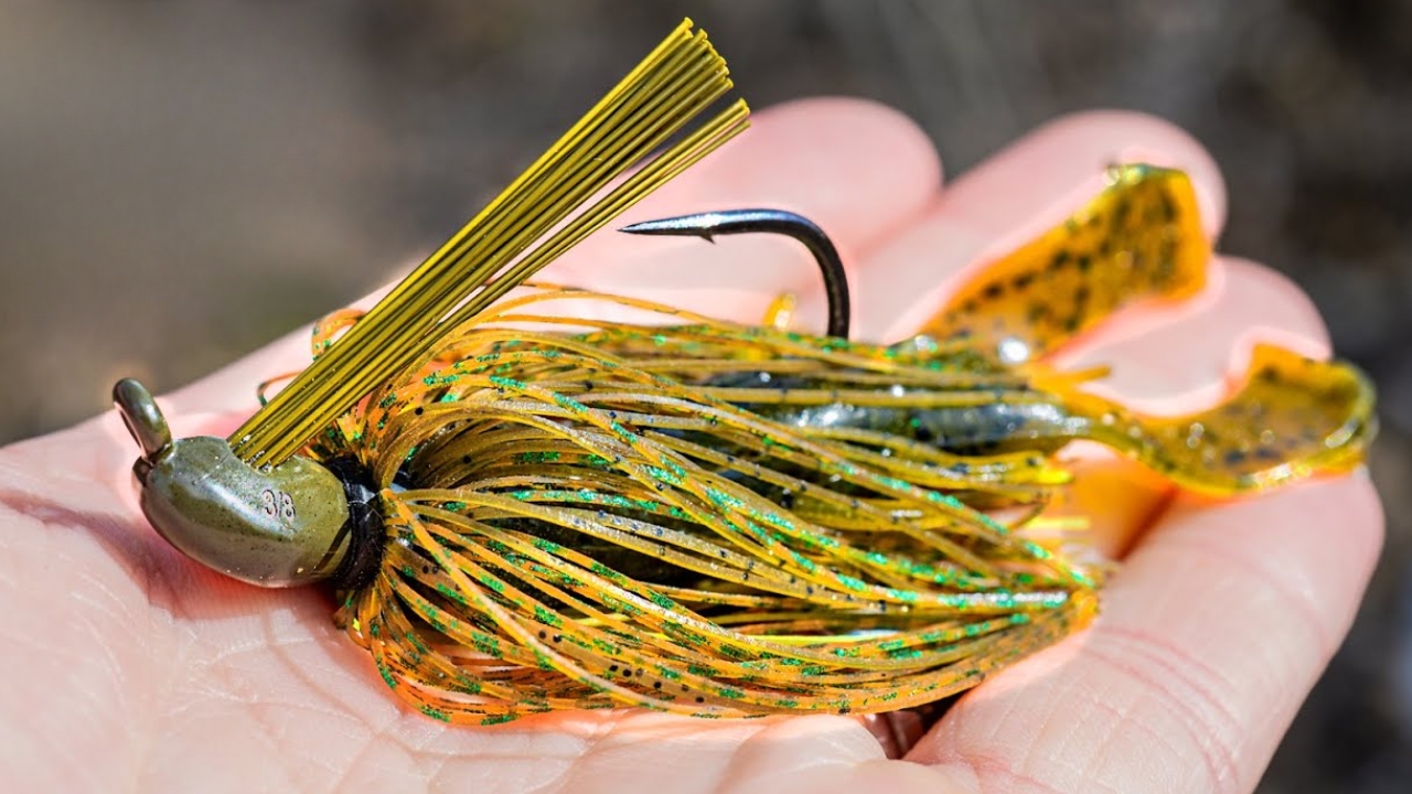 How to Fish Jigs Without Getting Snagged - The Avid Outdoorsman