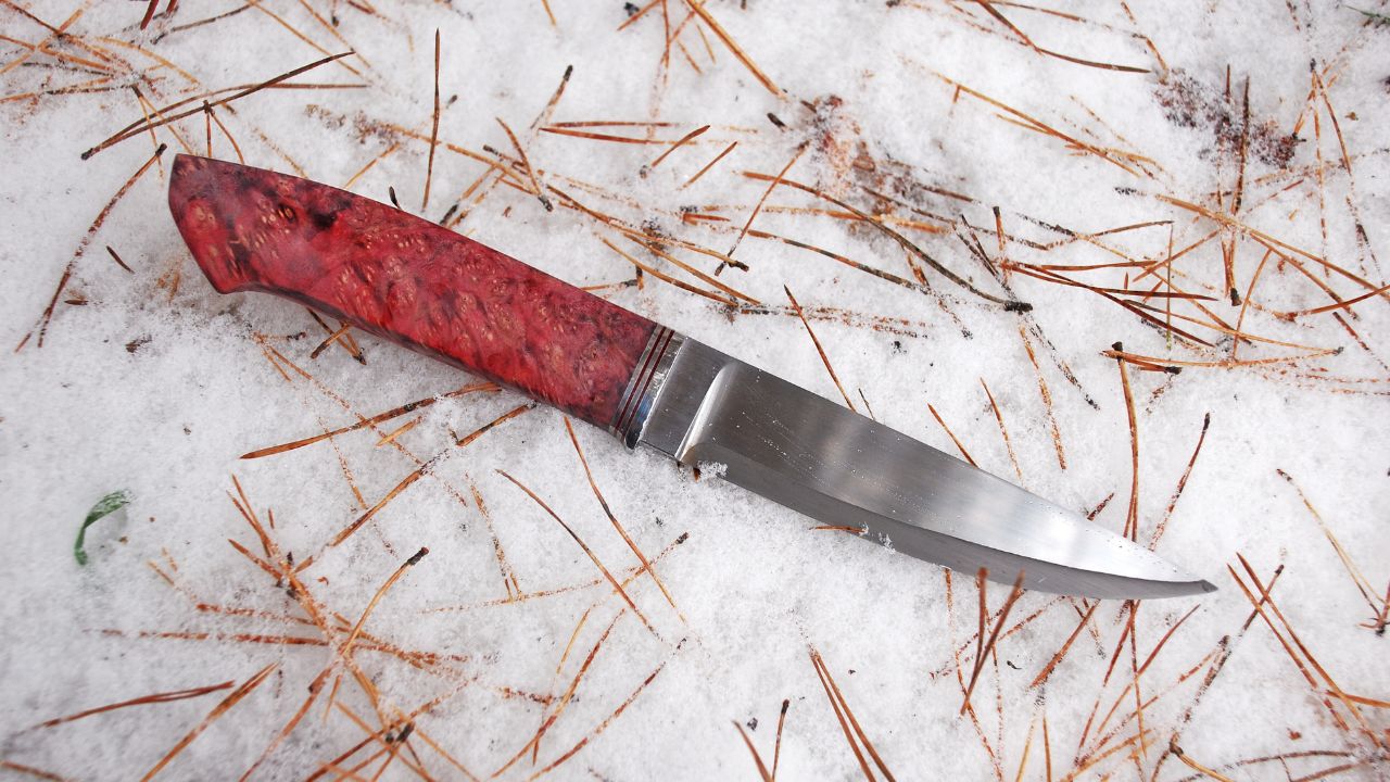 Knives That Actually Work in the Cold - The Avid Outdoorsman