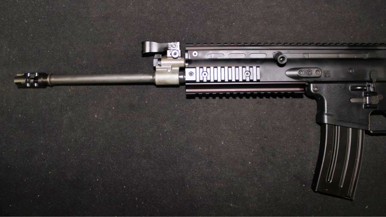 Colt m4 carbine vs fn scar 16s combat rifle matchup - The Avid Outdoorsman