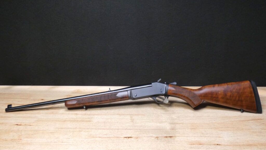 The best compact rifles for stalking deer - The Avid Outdoorsman